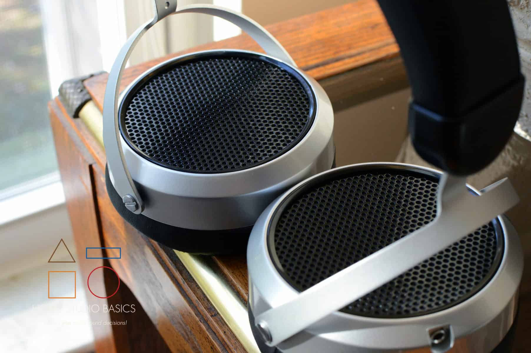 The 10 Best Headphones for Rock Music [In Depth Guide] - Home Studio Basics